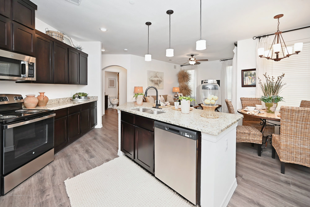 Las Mansiones at Eastlake | Apartments in El Paso, TX | (915) 260-9095