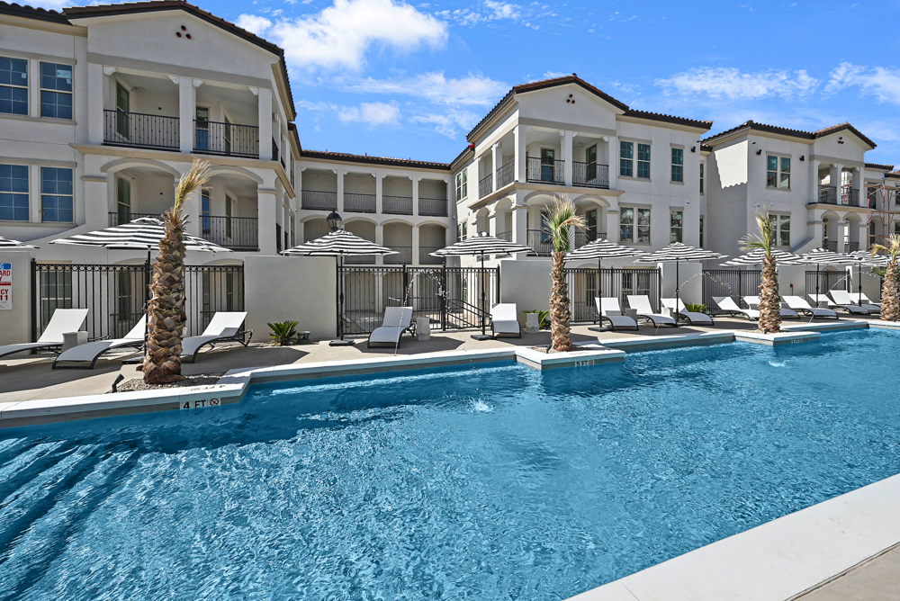 Las Mansiones at Eastlake | Apartments in El Paso, TX | (915) 260-9095