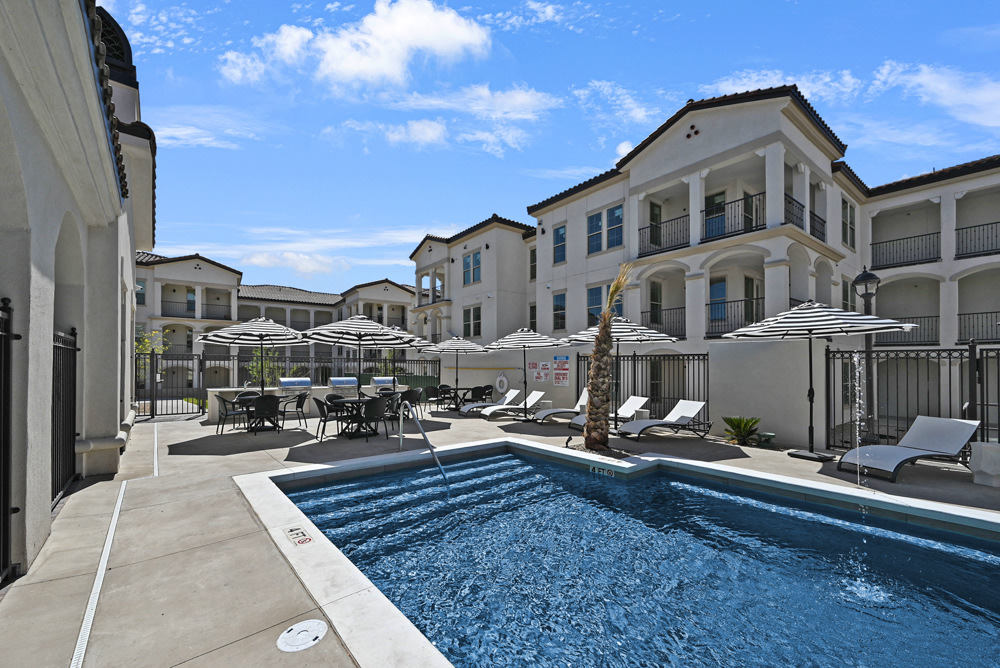 Las Mansiones at Eastlake | Apartments in El Paso, TX | (915) 260-9095