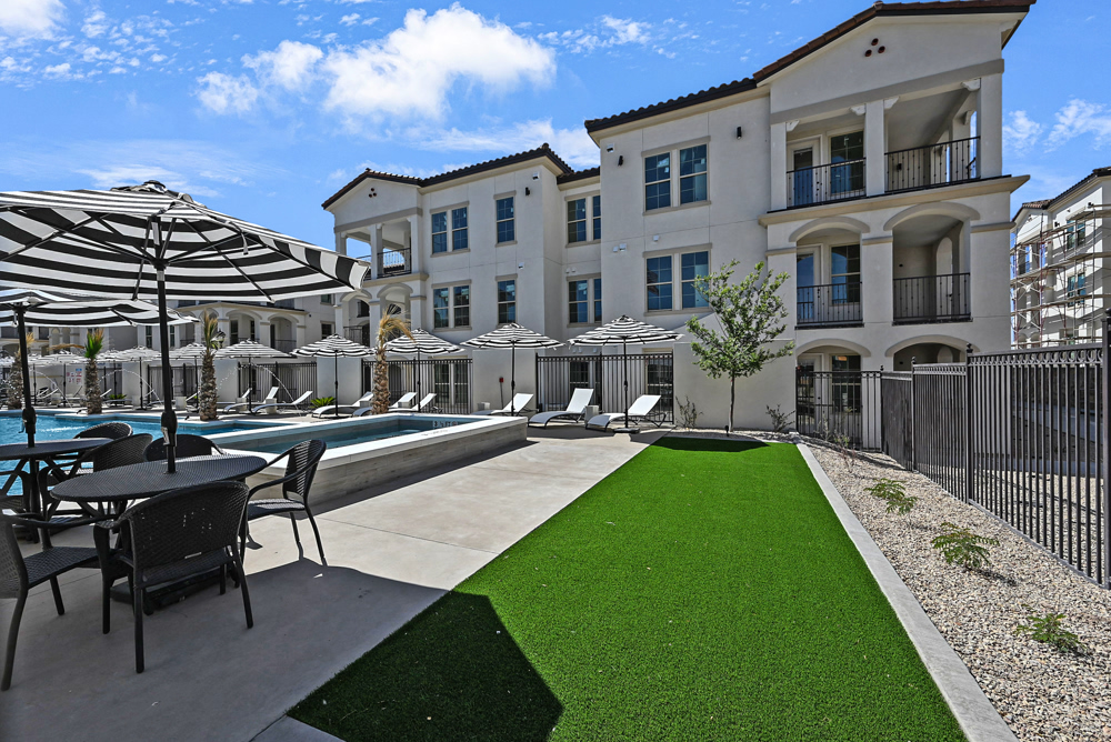 Las Mansiones at Eastlake | Apartments in El Paso, TX | (915) 260-9095